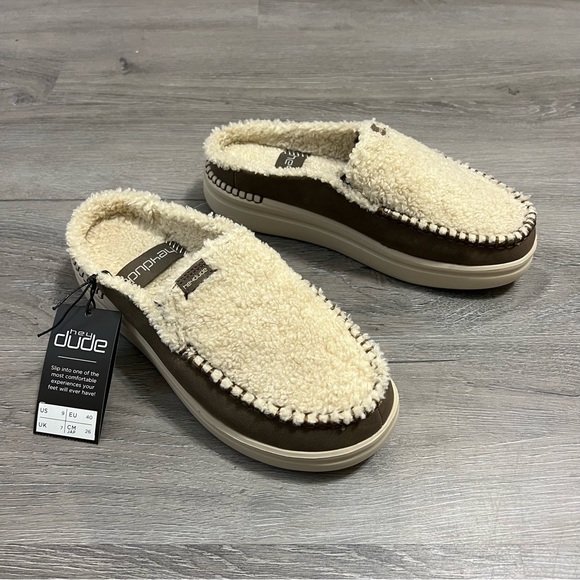 Hey Dude | Shoes | Hey Dude Shoes Lexi Rise Hot Cocoa Size 9 | Poshmark